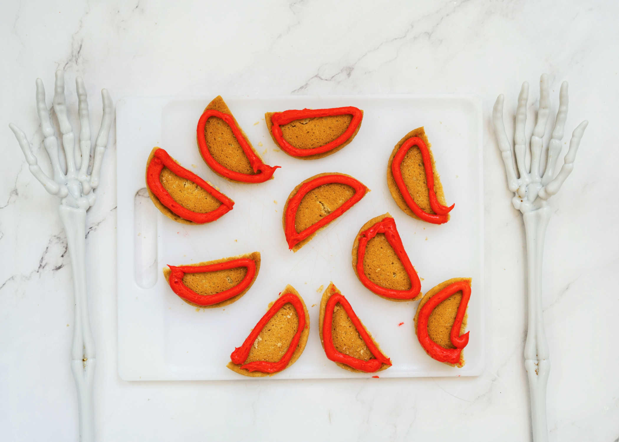Vampire Fang Cookies {EASY Halloween Treat} - A Country Girl's Life