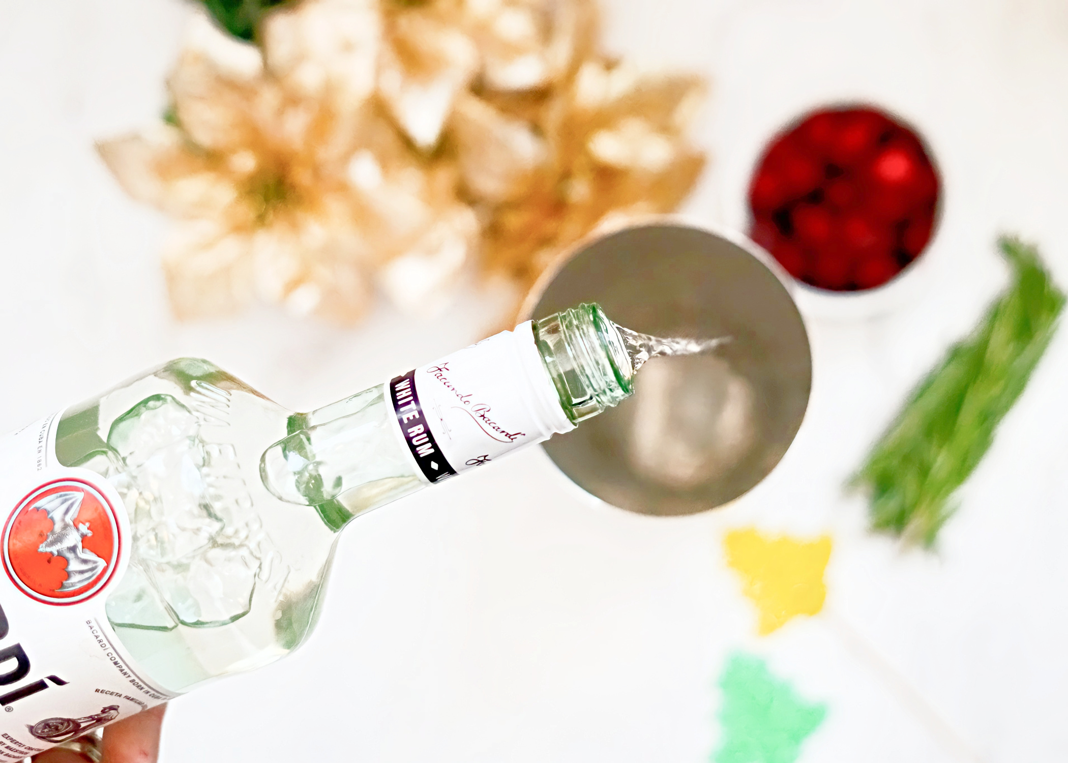 EASY Christmas Rum Cocktails {The Tipsy Elf!} - A Country Girl's Life