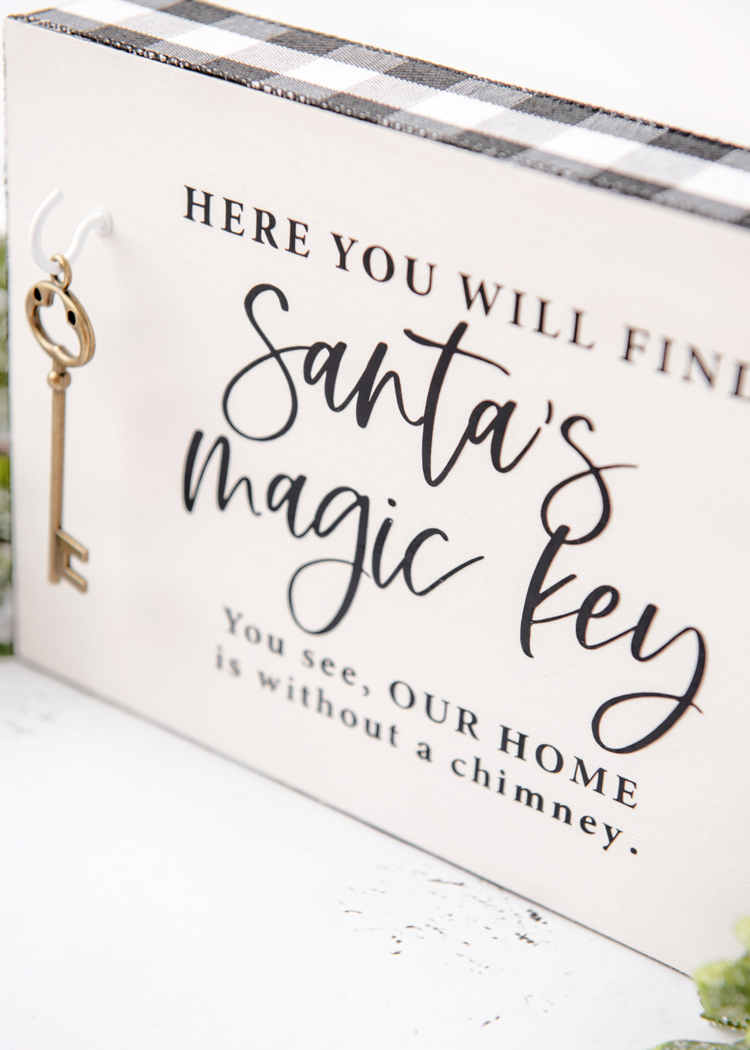 Santa's Magic Key DIY + FREE SVG & PRINTABLE! - A Country Girl's Life