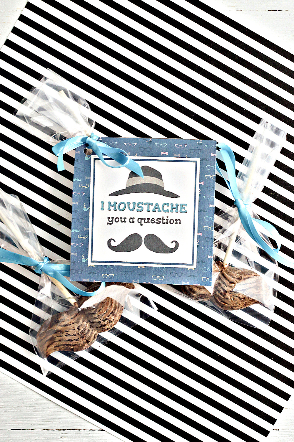 DIY Father's Day Gifts: Chocolate Mustache Pops +FREE Printable Card ...